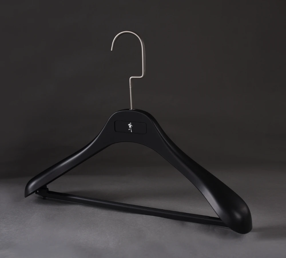 Title:Classic Black Plastic Hanger | Extended Hook Hanger w/ Bar | QUNXING